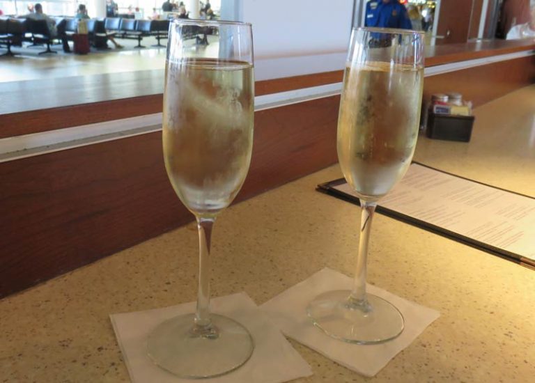 8 Traditional Italian Drinks To Try in Italy - Savored Sips