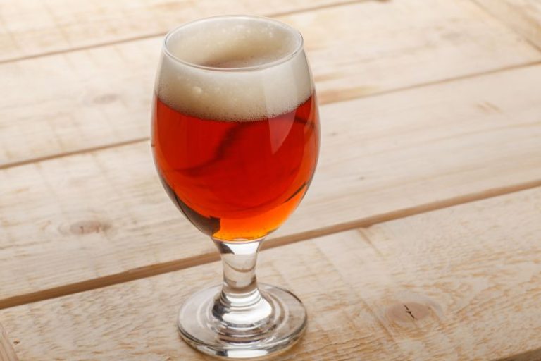 8 Great Extract Beer Recipes for Beginners - Savored Sips