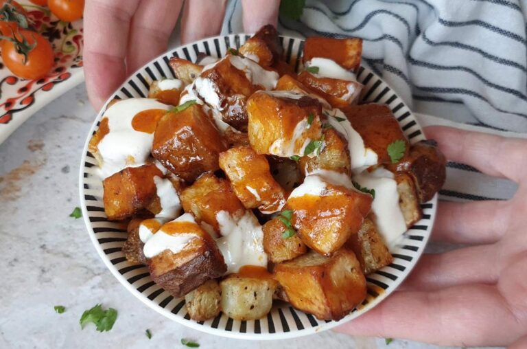 27 Must-Try Christmas Party Appetizers for a Joyful Gathering - Savored ...