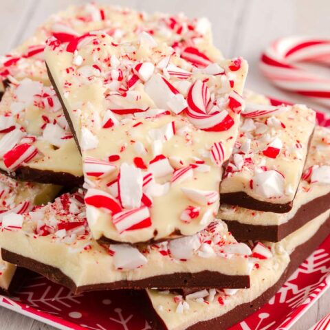 Holiday Peppermint Bark Recipe - Savored Sips