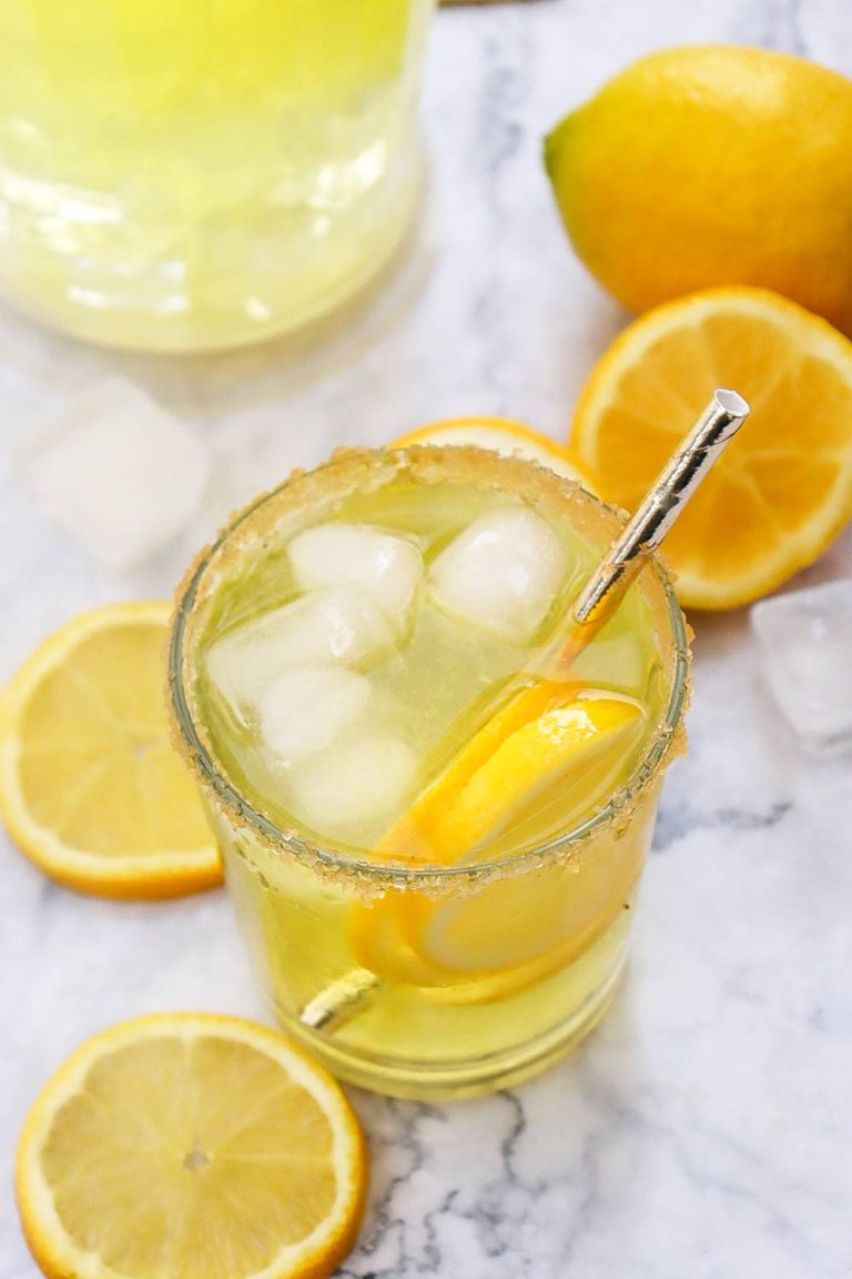 Classic Lemonade - Savored Sips